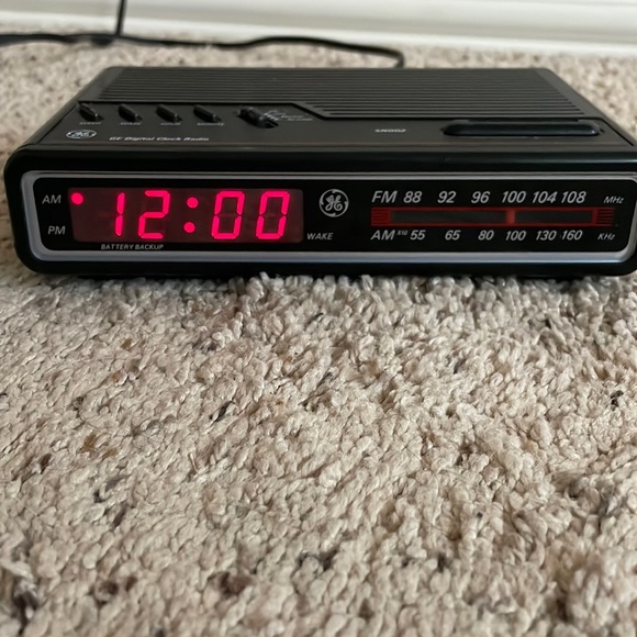 Other | Vintage Digital Clockradio | Poshmark